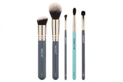 7 Best Makeup Brush Sets To Flawlessly Apply Your Makeup