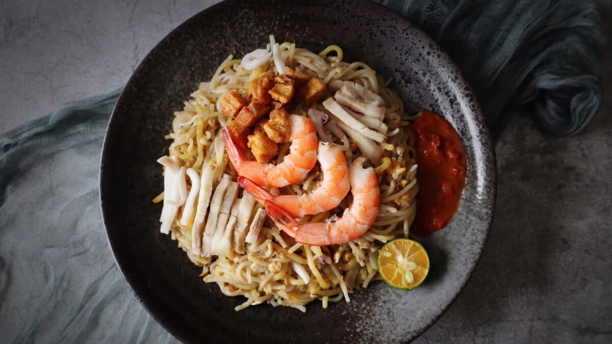 8 Best Hokkien Mee In SG That Every Girl Must Visit